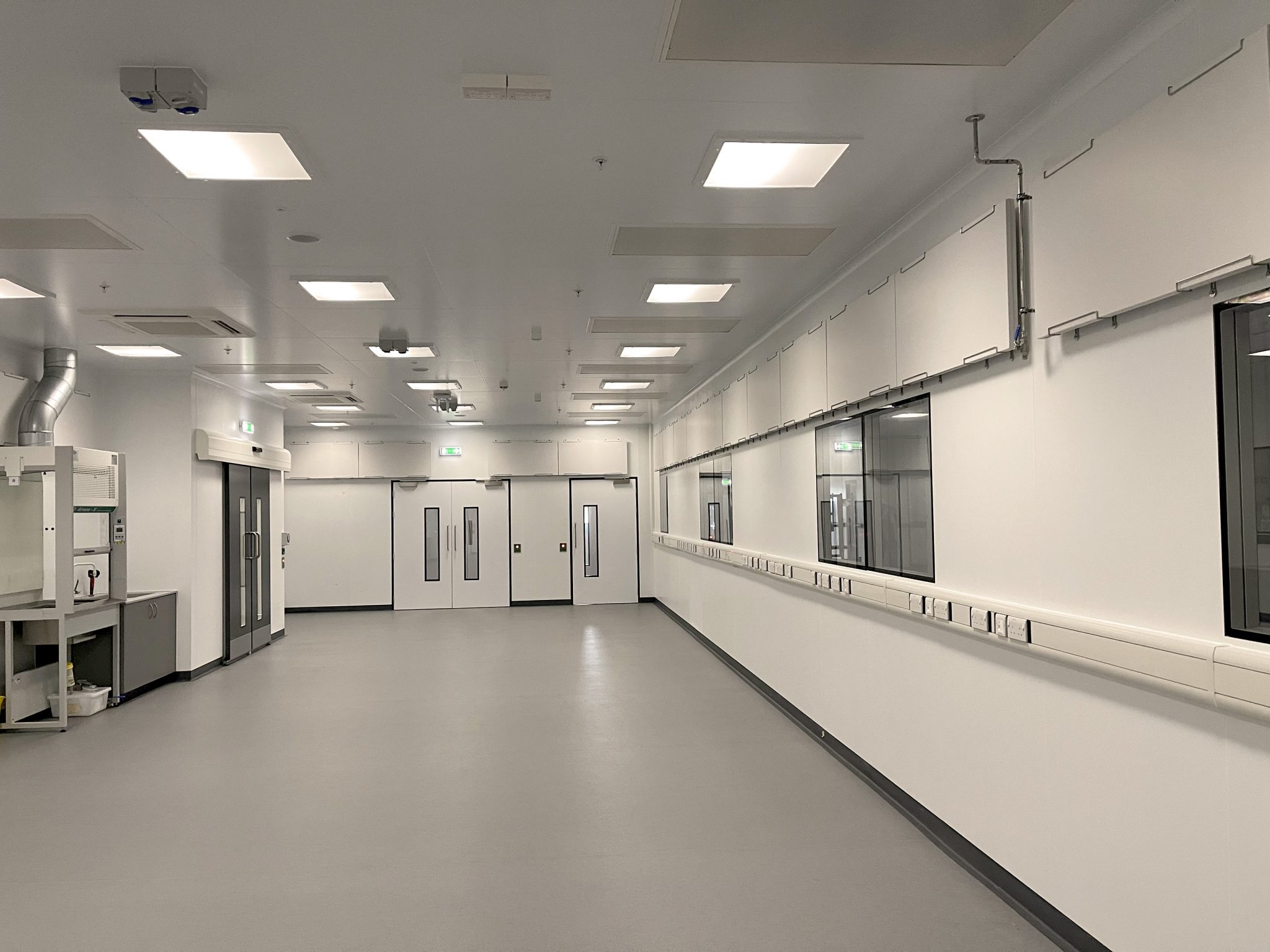Freestanding Structures - MIDDAS Interior Solutions